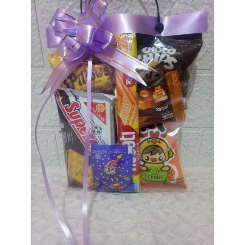 Jual Snack Ulang Tahun anak model tentengan/Hampers (P Kaki) | Shopee ...