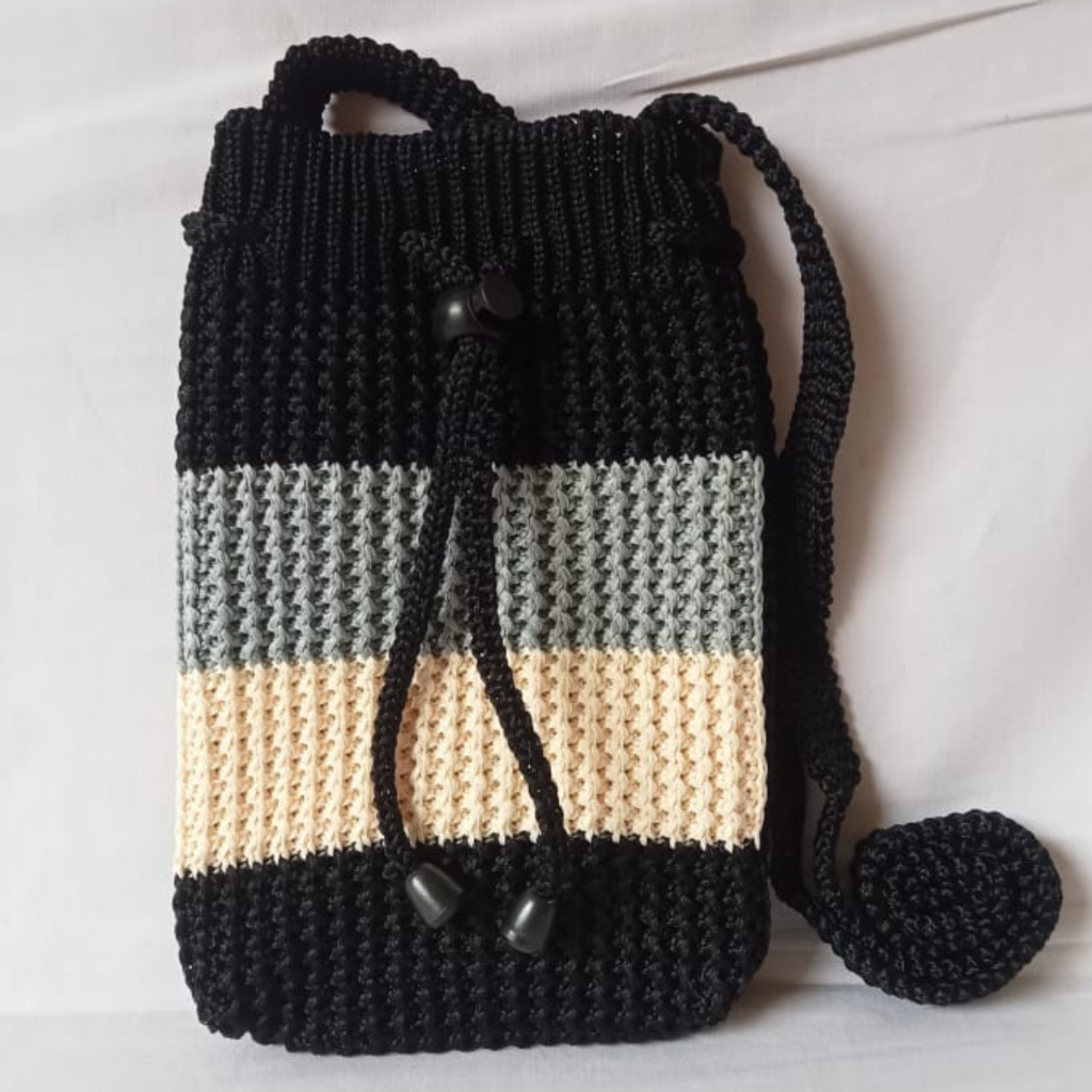 Jual Tas HP Rajut Serut Mini Blaster Model Selempang Ukuran 14 x 19cm ...