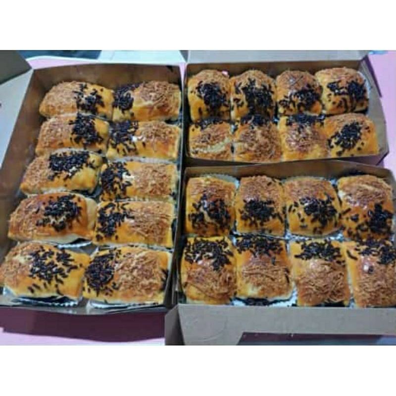 Jual BOLEN PISANG MINI isi 15 pcs | Shopee Indonesia