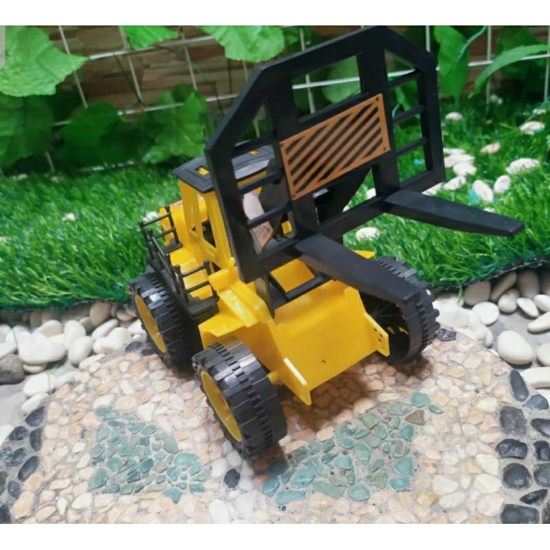 Jual Mainan Truk Forklift Edukasi Anak - Miniatur Truck Traktor Angkut ...