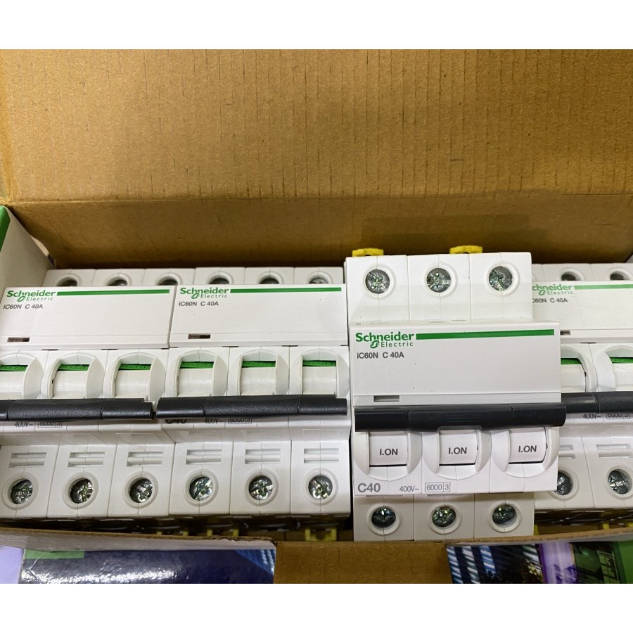 Jual MCB SCHNEIDER IC60N 3P 40A 3phase 6kA A9F74340 MINIATUR CIRCUIT BREAKER 3Pole 3 Phase 3 P ...