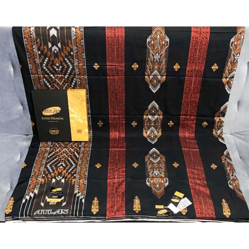 Jual Sarung atlas super premium S. 980 gold tipe tertinggi motif terbaru | Shopee Indonesia