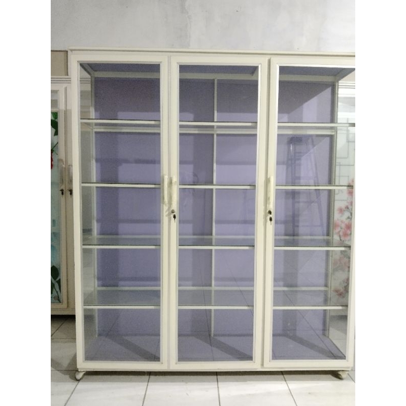 Jual lemari/rak buku kaca | Shopee Indonesia