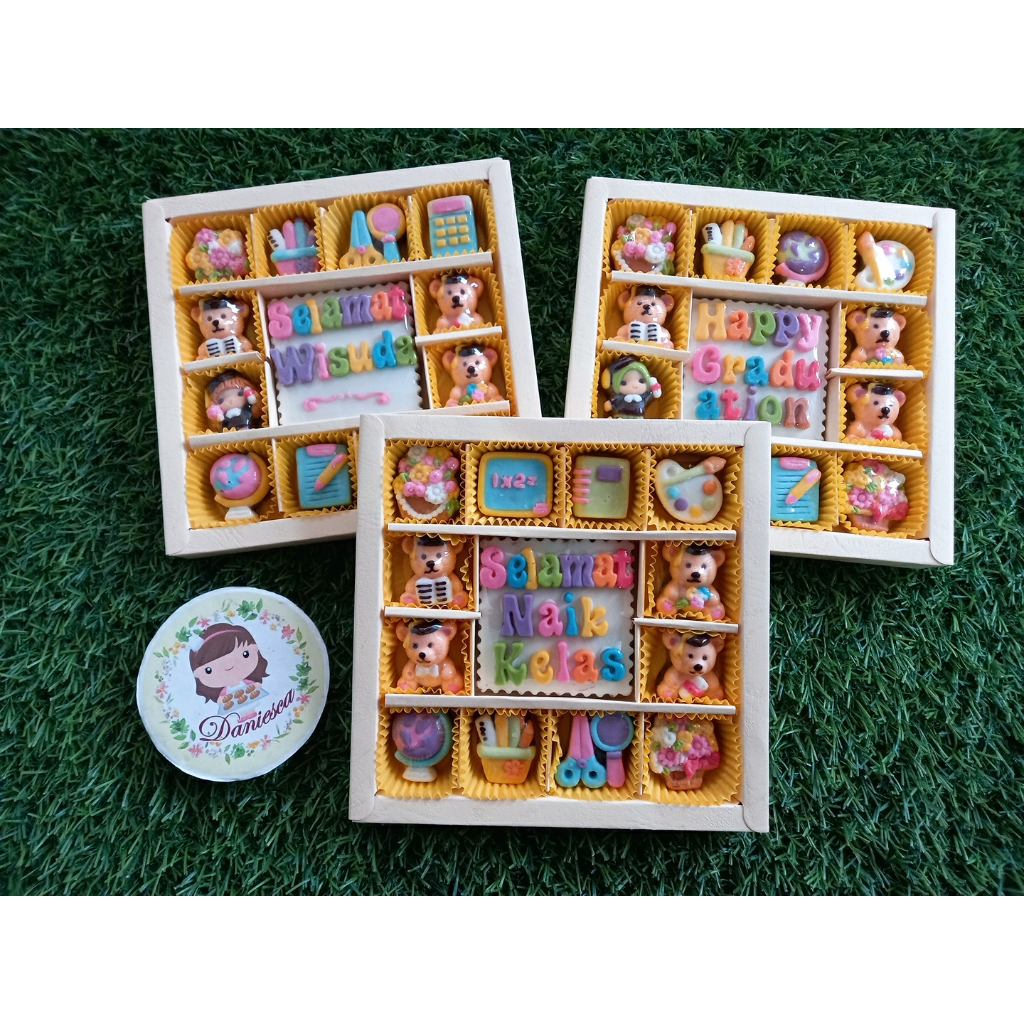 Jual .GR02.S16B.Coklat ucapan HAPPY GRADUATION hadiah graduation day ...