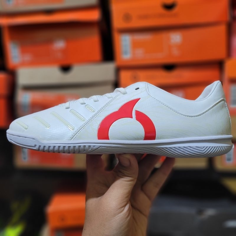 Jual Original Sepatu Futsal Ortuseight Seed IN - White/Ortred | Shopee Indonesia