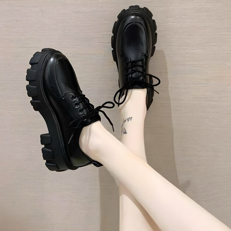 Jual Sepatu Docmart Wanita Rachel Hitam Glosy 5cm Terbaru Fashion ...