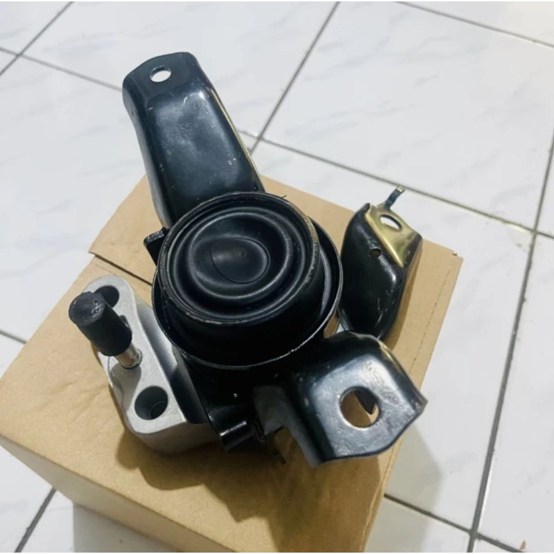 Jual Engine mounting kanan Sienta matic manual All new yaris All new ...