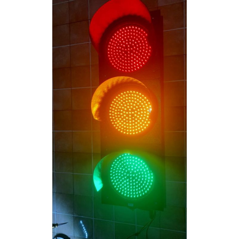 Jual Lampu Traffic light Merah Kuning Hijau diameter 20cm | Shopee ...