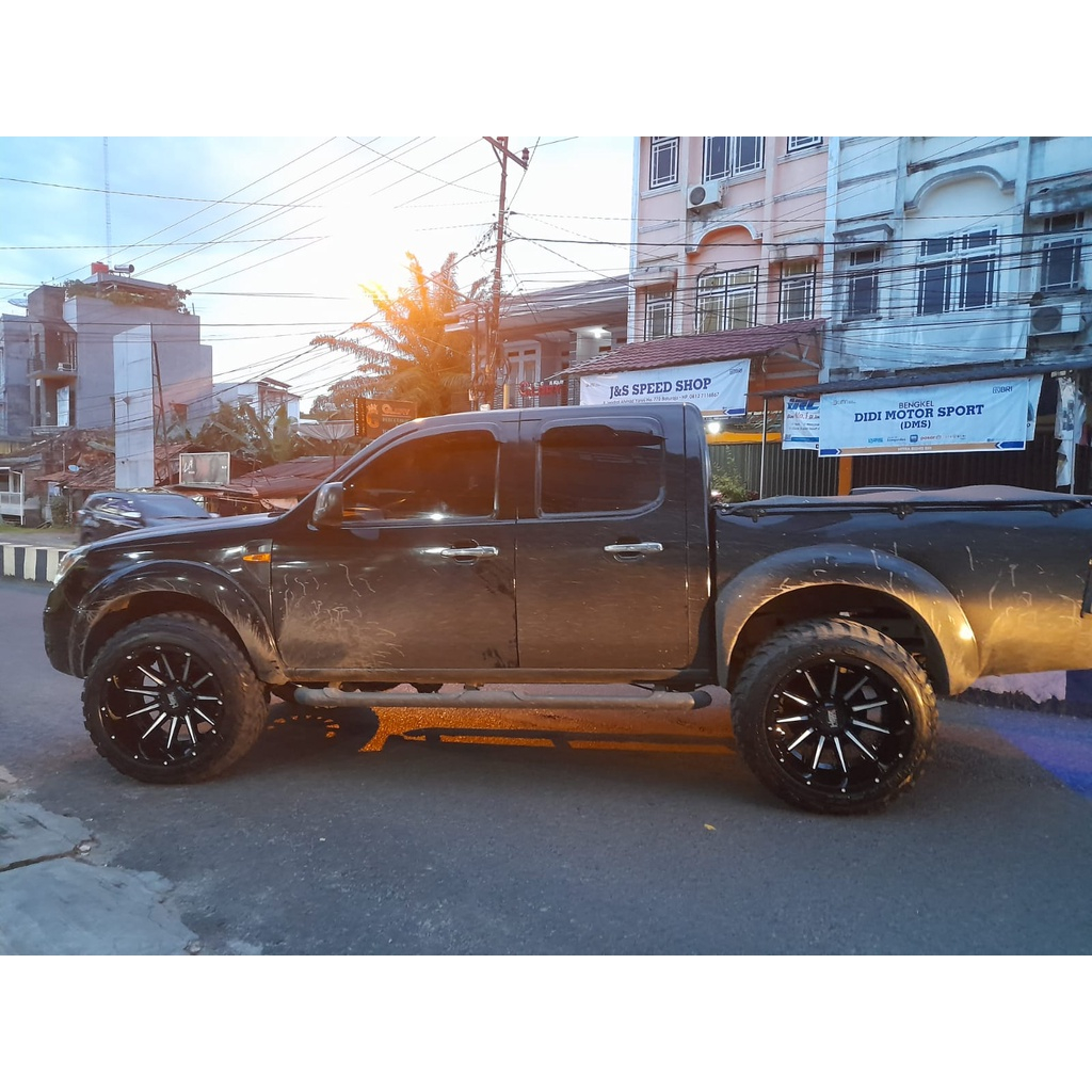 Jual Modfikasi Ford Ranger Pake Velg Hsr FG Ancho R20 Lebar 12 Offset ...