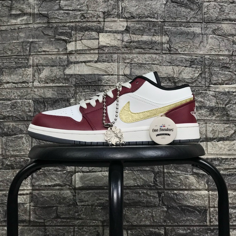 Jual AIR JORDAN 1 LOW YEAR OF THE DRAGON 2024 | Shopee Indonesia