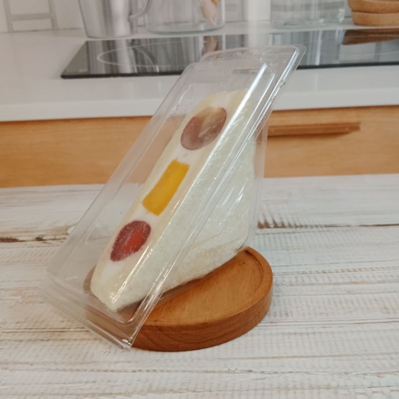 Jual Fruit Sando Fruit Sandwich Sando Mix Mangga Strawberry Anggur ...