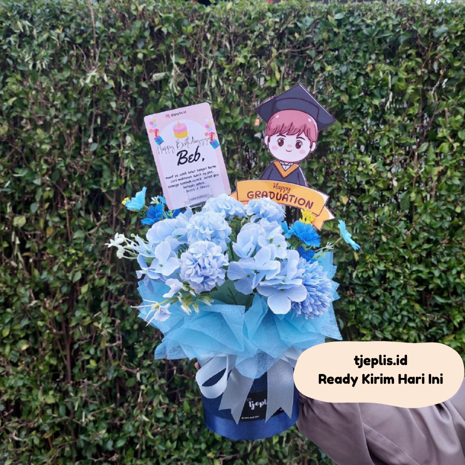 Jual [BISA KIRIM HARI INI] Buket Bunga Topper Wisuda - Tjeplis.id ...