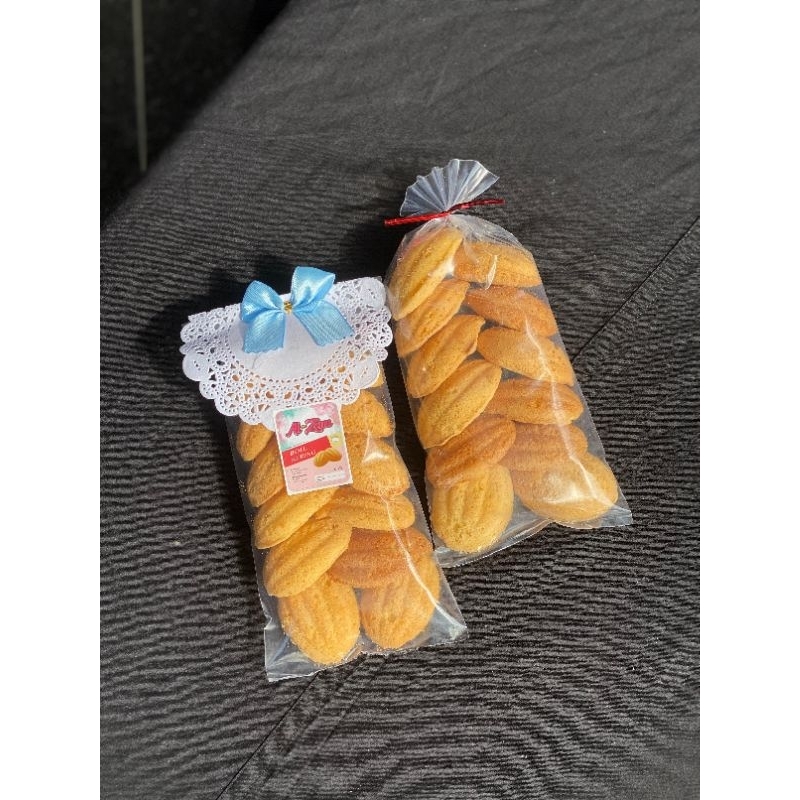 Jual bolu kering / plemben / klemben / kue kering alzam isi 12biji ...