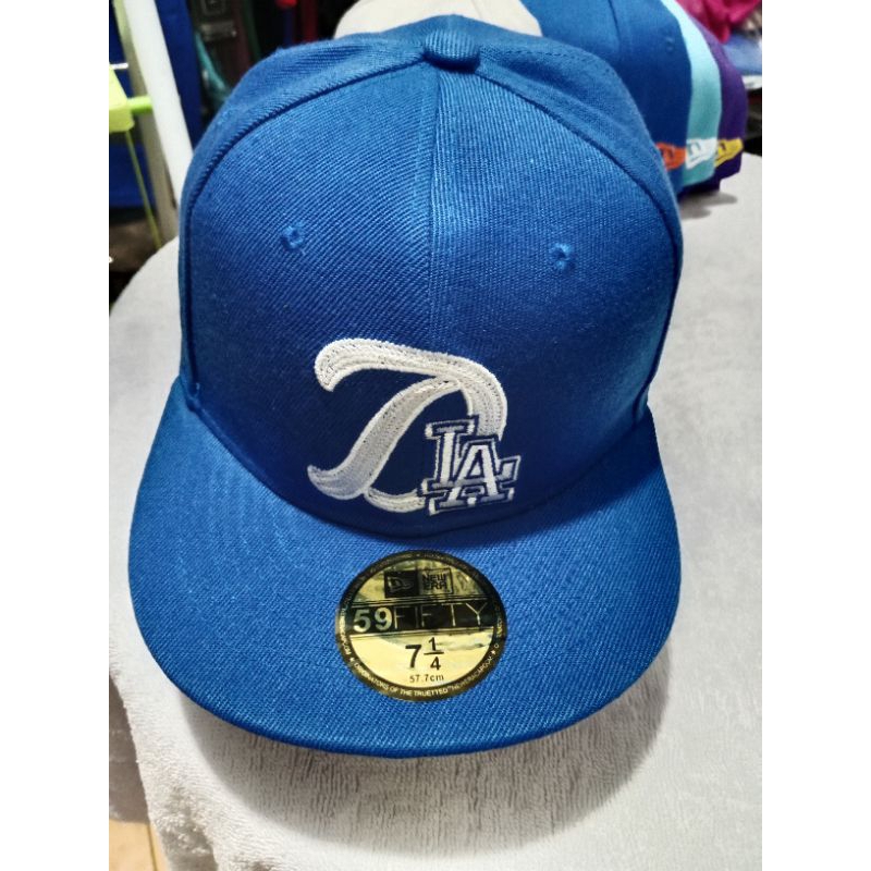Jual Cap Snapback Fitted MLB Script Logo LA Dodgers | Shopee Indonesia