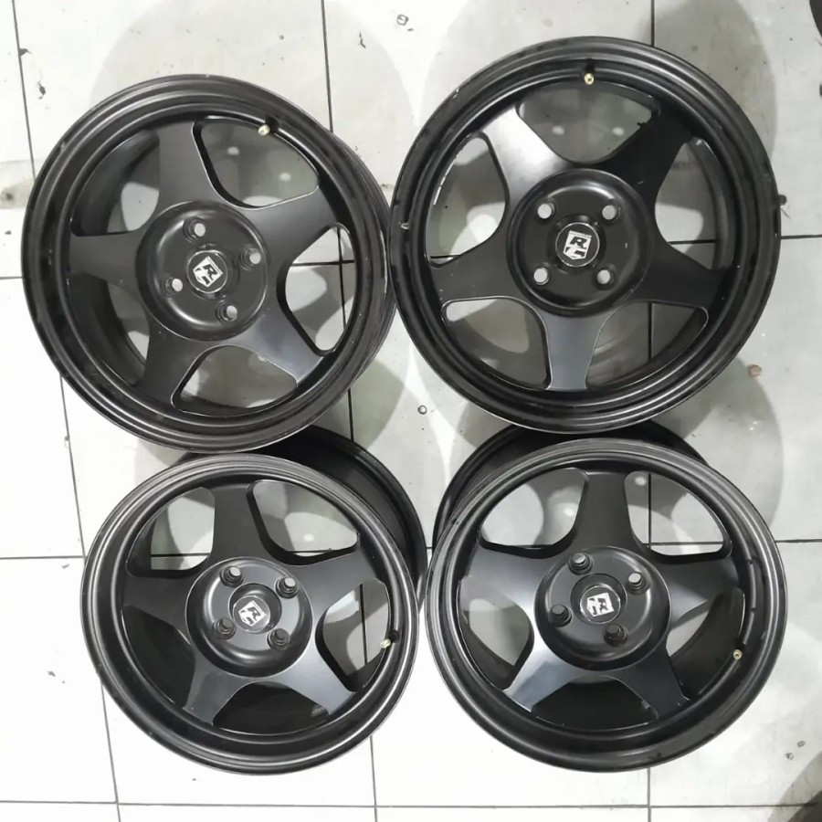 Jual VELG MOBIL SEKEN BEKAS BRIO R15 BAUT 4 SPOON R15X6,5 H4X100 ET40 ...