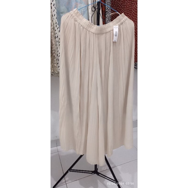 Jual UNIQLO JAPAN Rok Premium Brand | Shopee Indonesia