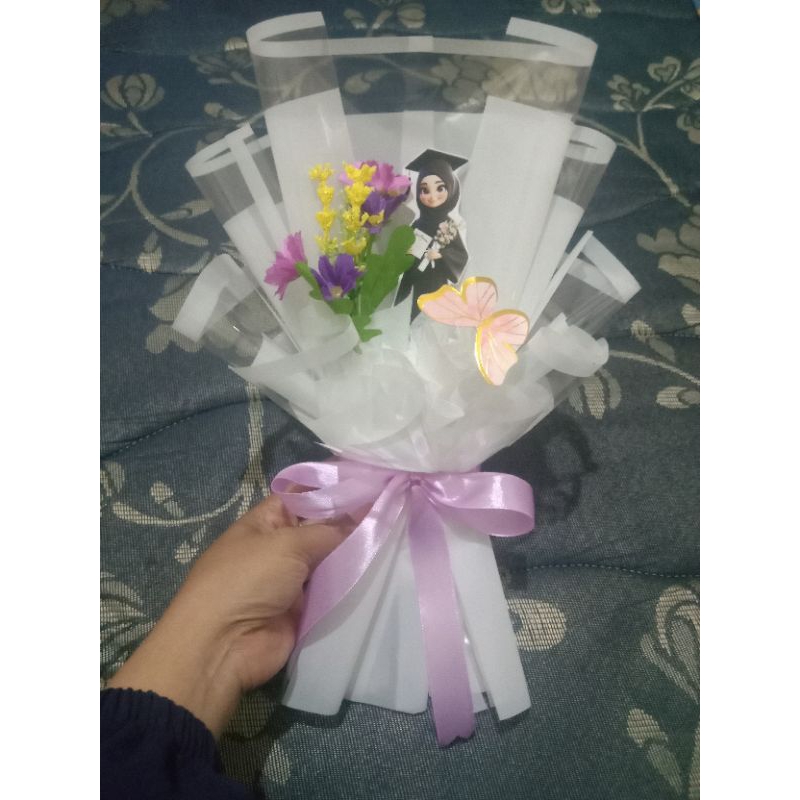 Jual Buket wisuda bunga plus topper | Shopee Indonesia