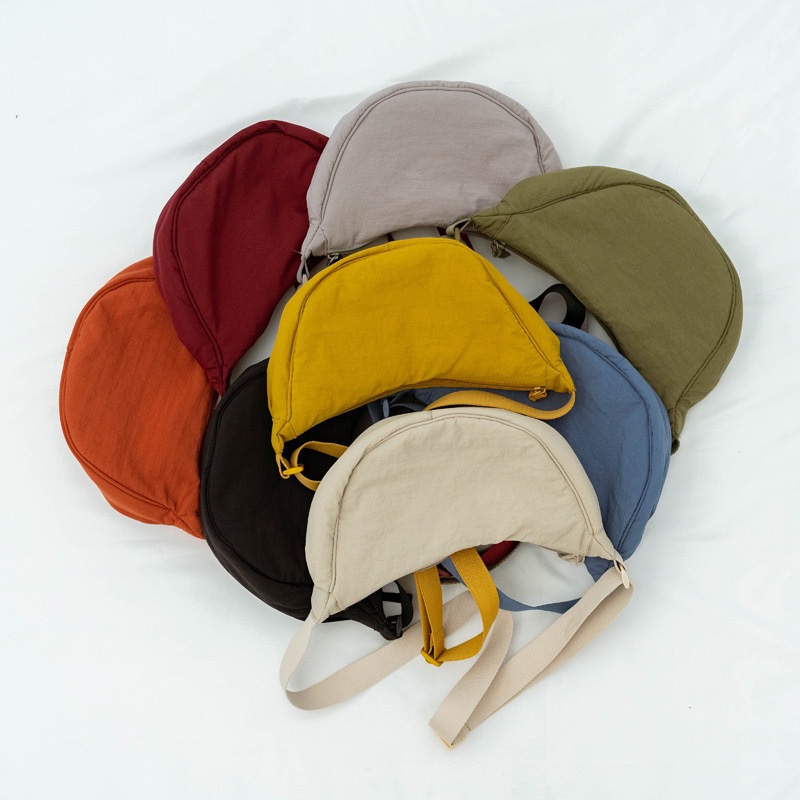 Jual Tas Bahu Mini / Tas Selempang Import Polos / Tas ala Uniklo ...