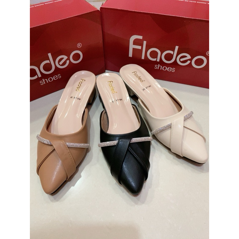 Jual sandal bustong wisuda hak 3 cm | Shopee Indonesia