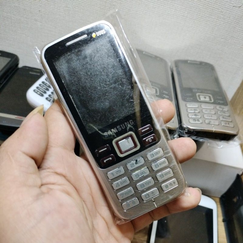 Jual Hp SAMSUNG C3322/C3322i DUOS LAKOTA FEATURE DUAL SIM CARD | Shopee ...