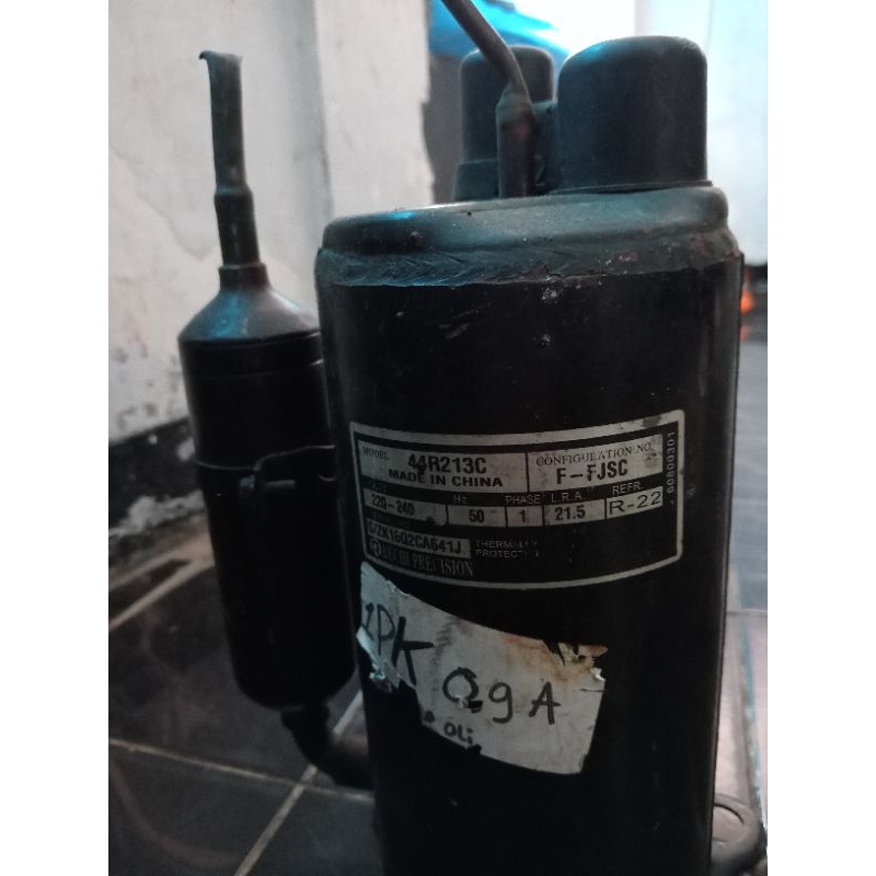 Jual compresor AC Sharp 1pk R22 barang ory barang copotan | Shopee ...