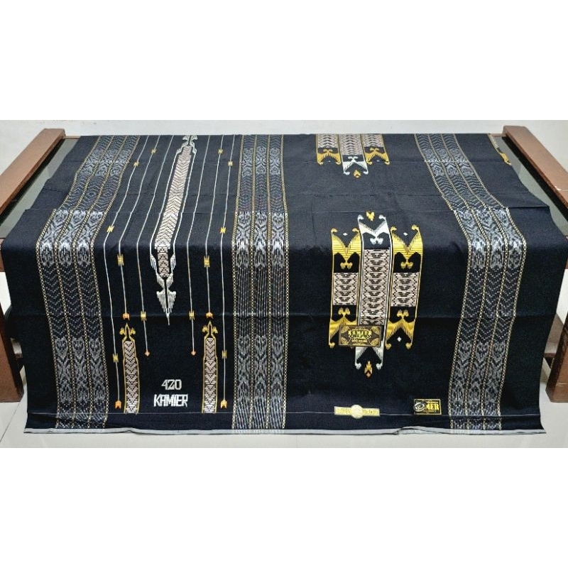 Jual SARUNG TENUN SUTRA SAMARINDA KAMIER 420 MOTIF MPM SUTRA EXCLUSIVE ...