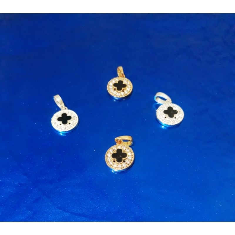 Jual LIONTIN MODEL CLOVER MATA (PERAK 925) | Shopee Indonesia