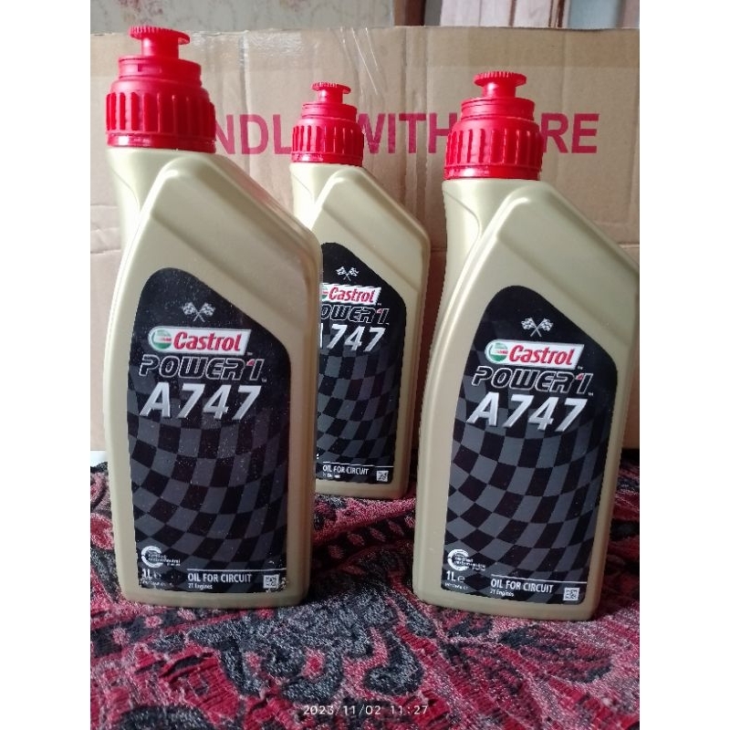 Jual OLI SAMPING MOTOR 2 TAK CASTROL A747 / A 747 (DIJAMIN ASLI ...