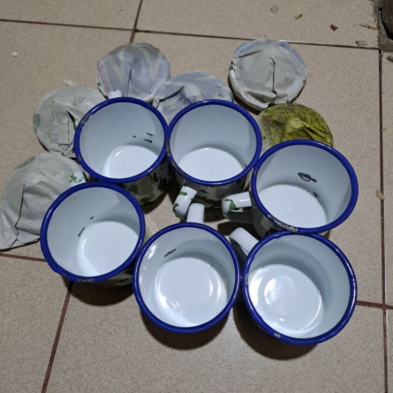 Jual 6pcs • Mug burik Blurik Lurik 8cm + Tutup (Kondisi CACAT SEBAGIAN ...