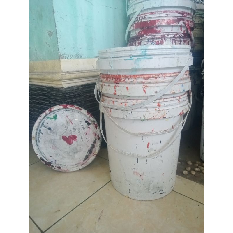 Jual ember bekas uk25 kg kondisi kotor TIDAK PECAH DAN TIDAK BOCOR ...