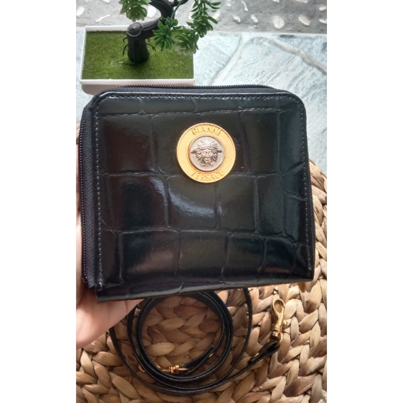 Jual GIANNI VERSACE Vintage Dompet Sling bag vegan leather second ...