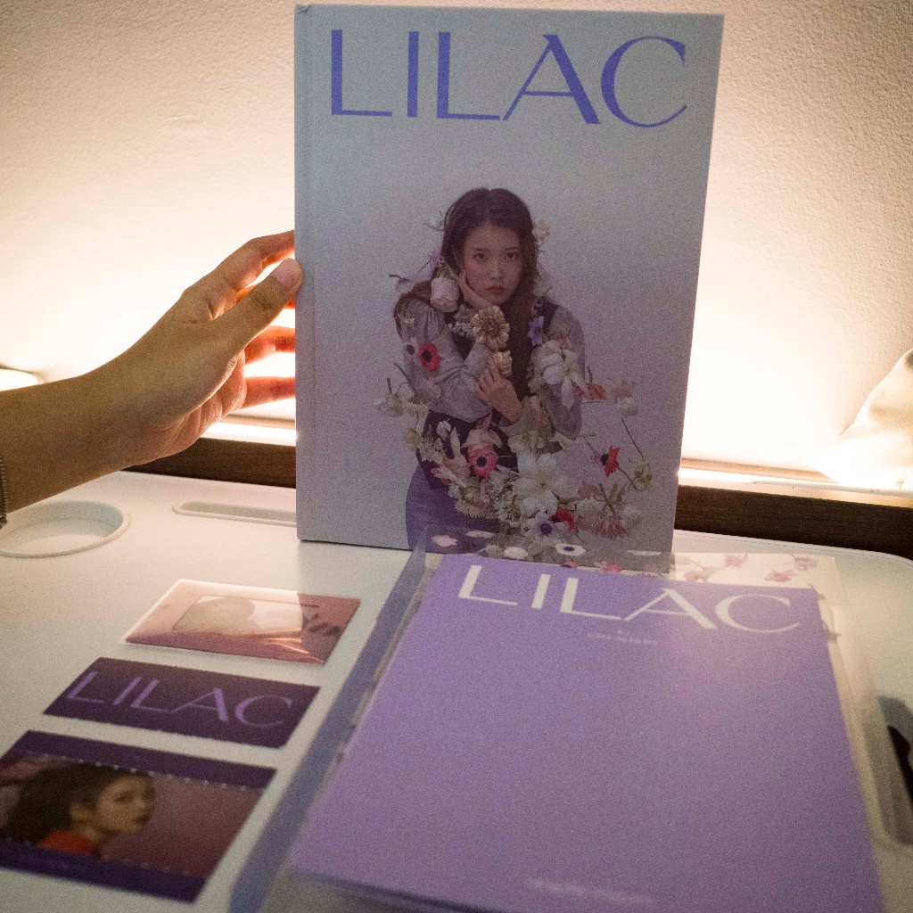 Jual [FULLSET] IU Lilac Photobook Official + Photocard POB PO Benefit ...