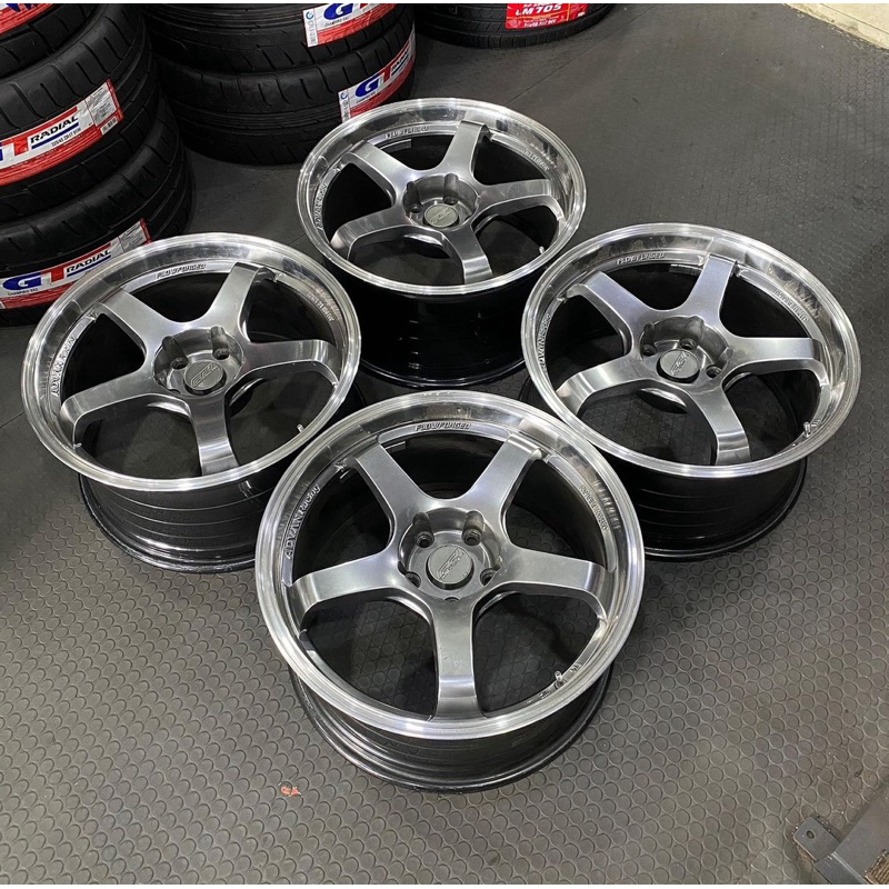 Jual Velg Ring 18 Innova Civic Venturer Innova Zenix Crv Camry Advan GT ...