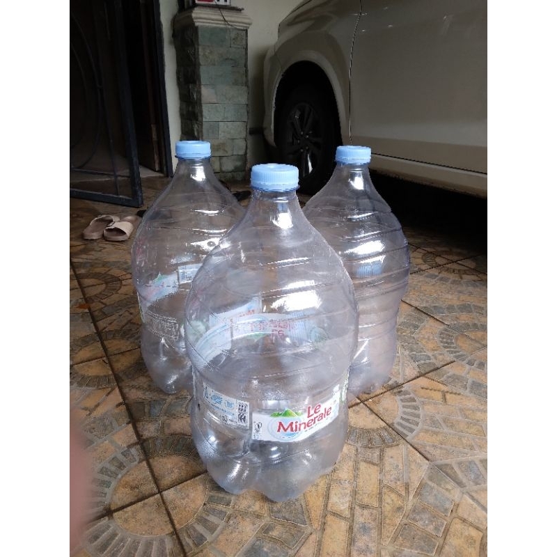 Jual GALON BEKAS LE MINERALE 15L MURAH TIDAK PENYOK MULUS | Shopee ...