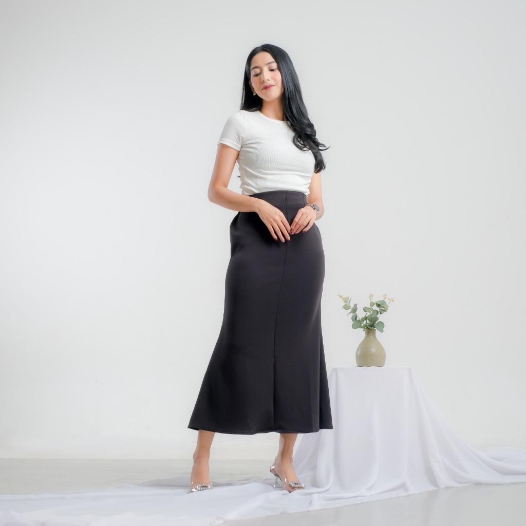 Jual Rok Mermaid Wanita - Lunar Skirt Scuba Premium - Rok Duyung Anti ...