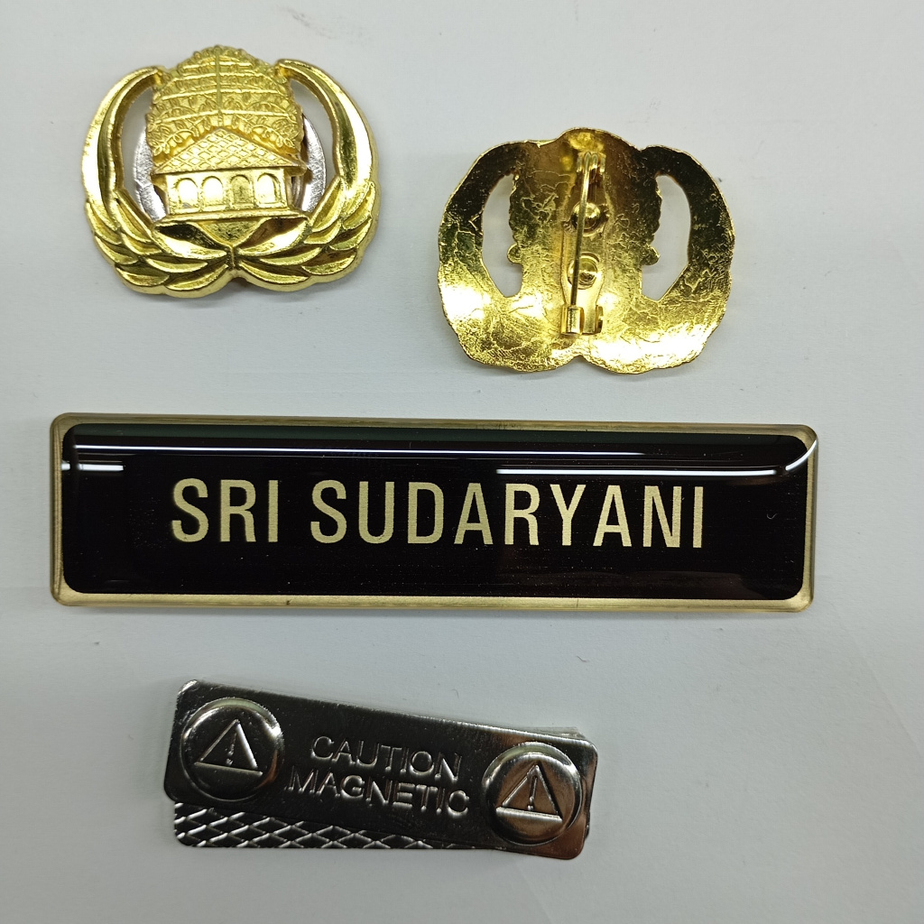 Jual Paket Pin dan Name Tag | Pin Korpri Peniti + Nama Dada Kuningan ...