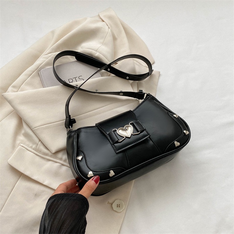 Jual Ready! Tas Wanita Tas Rantai Tas Selempang Tas Kecil Versi Baru ...