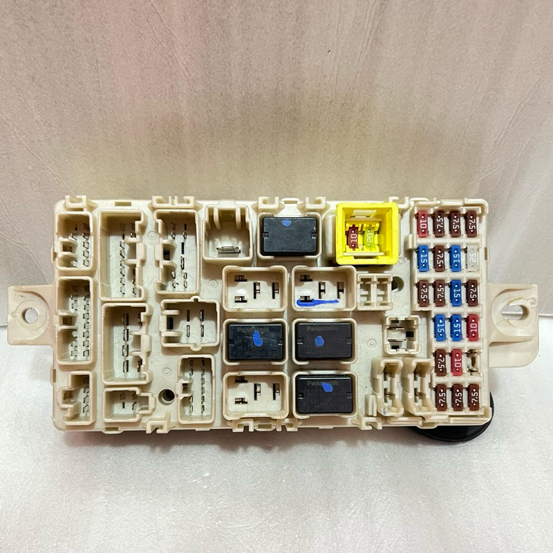 Jual Fuse Box Kotak Sekring Kabin Mitsubishi Xpander All New Pajero ...