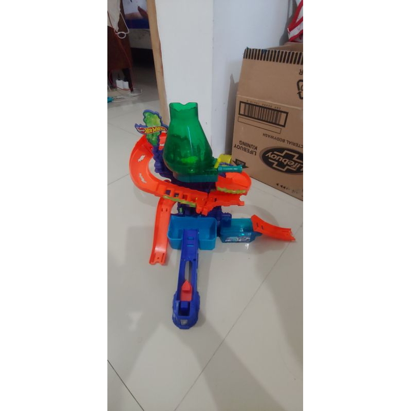 Jual Track hotwheels color splash science lab | Shopee Indonesia