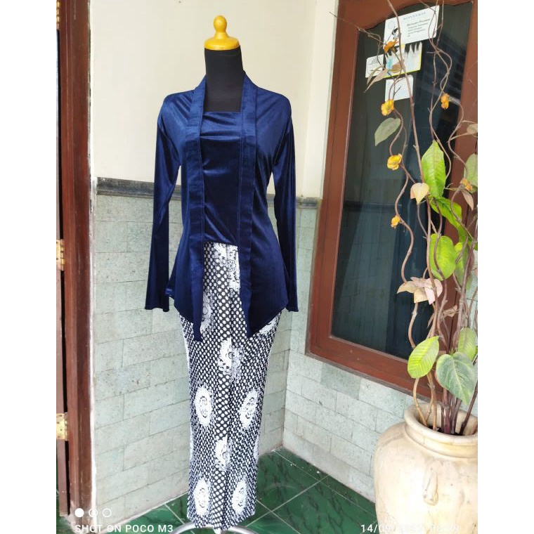 Jual KODE I57I KEBAYA KUTU BARU BlUDRU POLOS | Shopee Indonesia