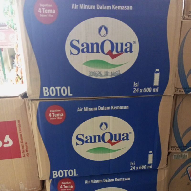 Jual air mineral sanqua botol 220ml ,600ml & 1500ml isi 24 khusus ...