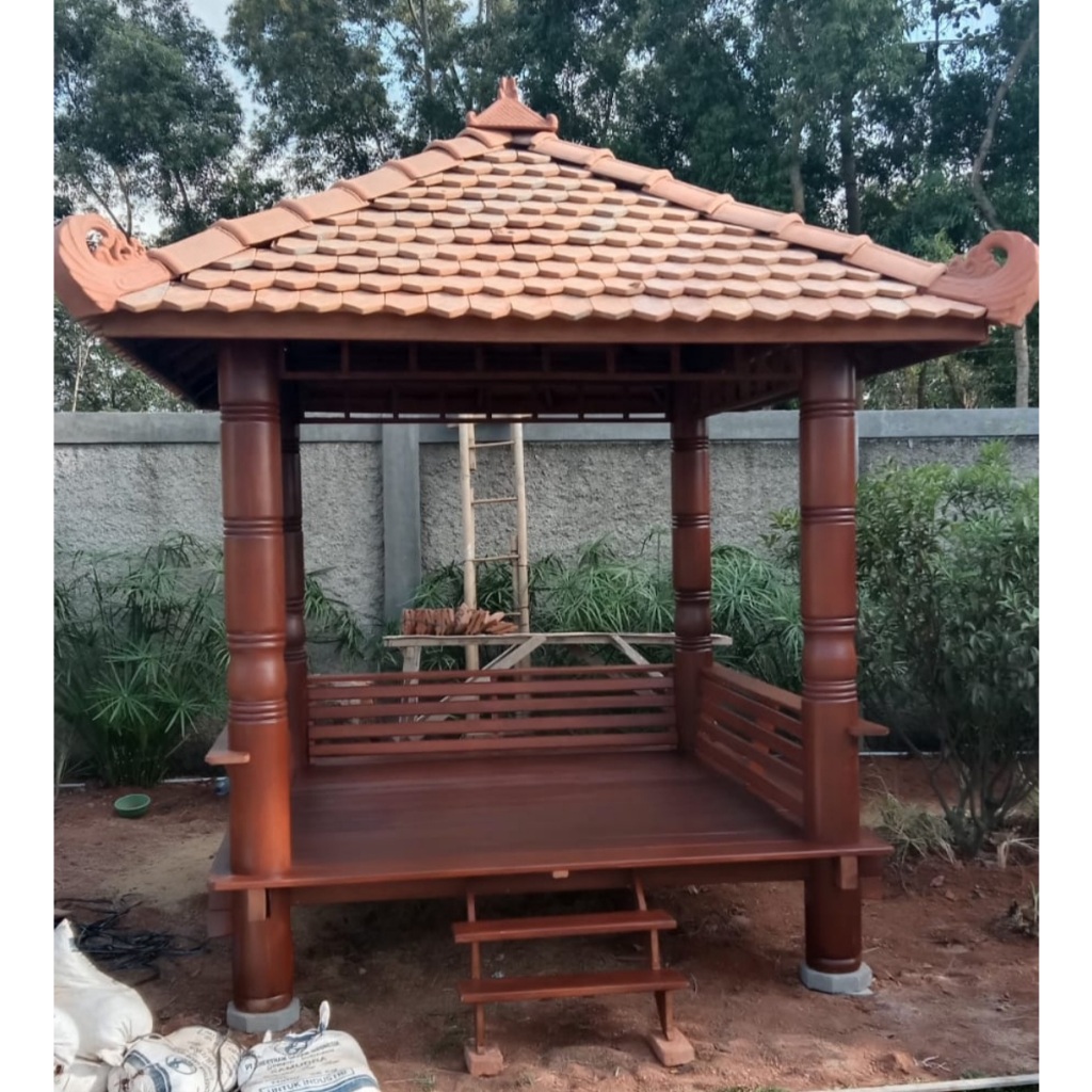 Jual Gazebo Kayu Kelapa Atap Genteng Tanah Desain Tiang Motif | Saung ...