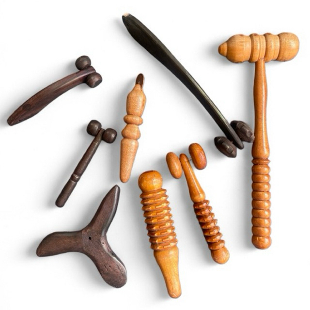 Jual Alat Pijat Kayu Tradisional Terapi Kayu Segitiga Multiguna Alat Pijet Telapak Kaki Tangan ...