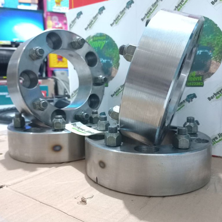 Jual Bagus Dipakai ADAPTOR RODA KATANA 5CM SPACER JIMNY BESI PCD 139 X ...