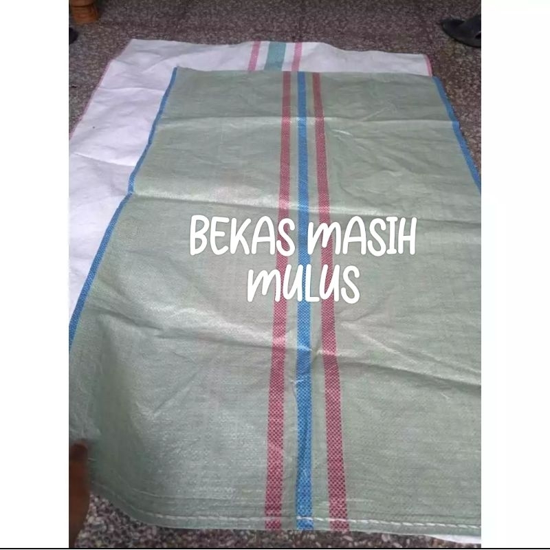 Jual KARUNG PLASTIK 100 KG UKURAN 75 x 115 cm MULUS BEKAS | Shopee ...