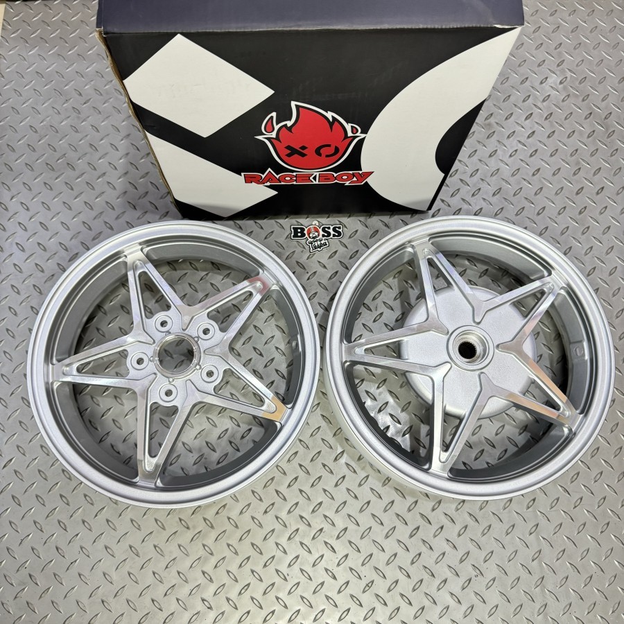 Jual Velg Race Boy Five Star Silver Front & Rear Vespa Sprint Primavera ...