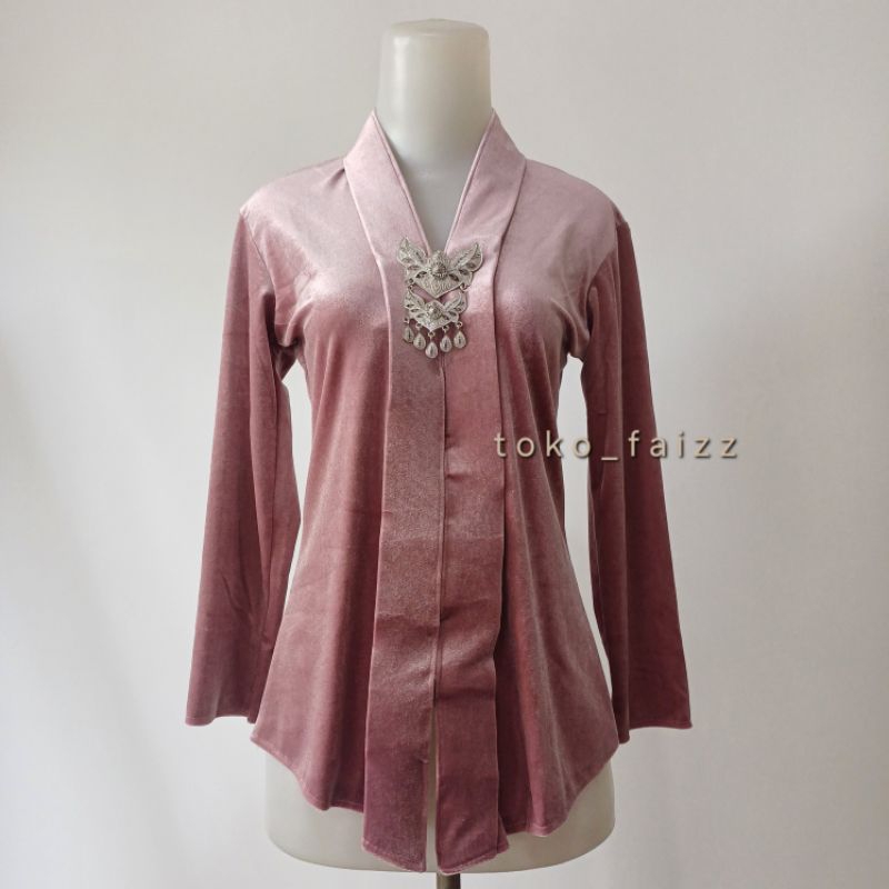Jual Kebaya Bludru Kartini Floy Encim Pink Rose / Kebaya Kartini ...