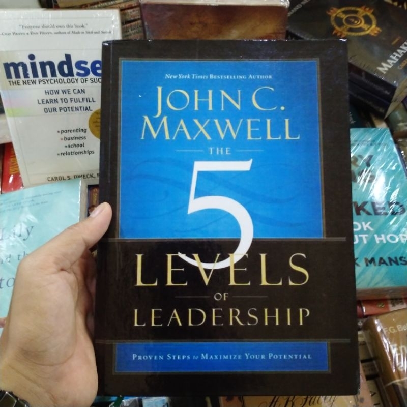Jual buku import the 5 levels of leadership by john c maxwell original | Shopee Indonesia