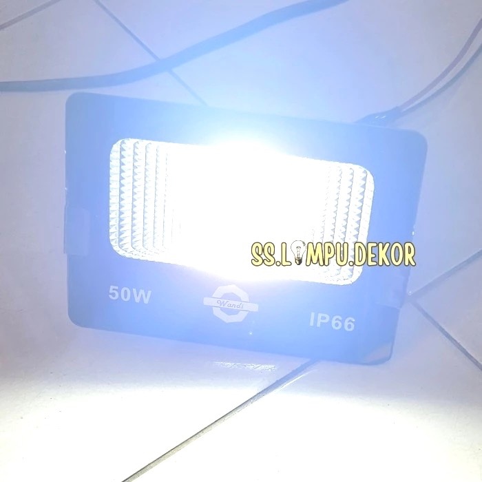 Jual Lampu Sorot LED Outdoor 50 Watt COB 6500K putih floodlight waterproof IP66 untuk lapangan ...