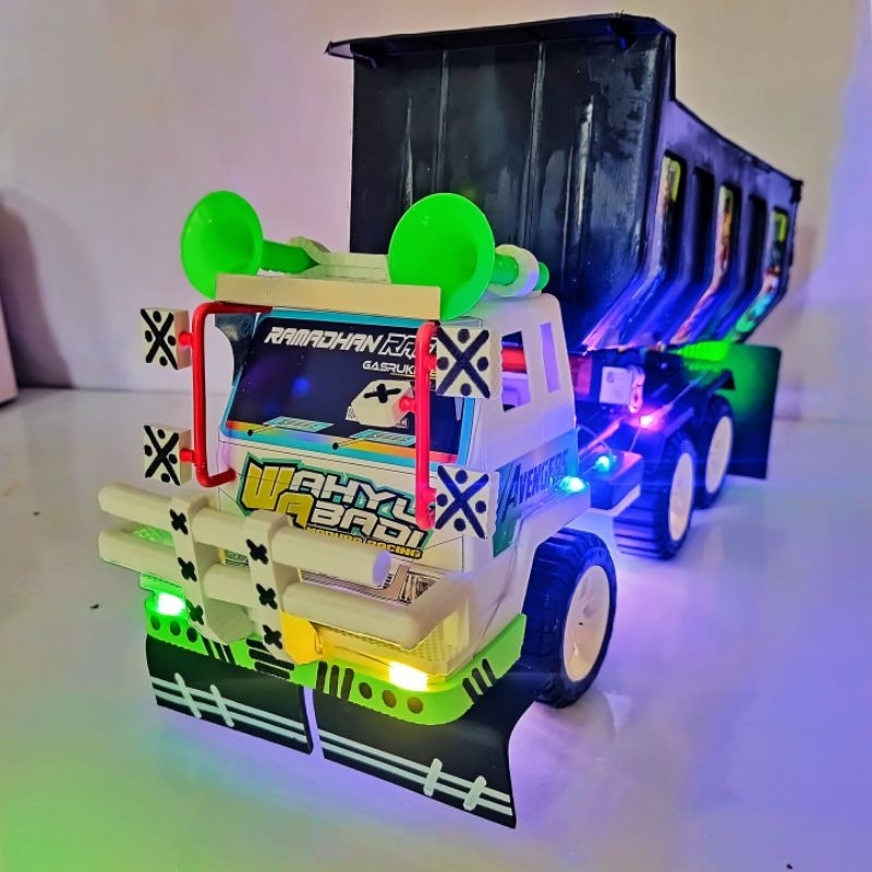 Jual [PROMO] Truk Mobil Mainan Modifikasi Mobil plastik keren Termurah ...